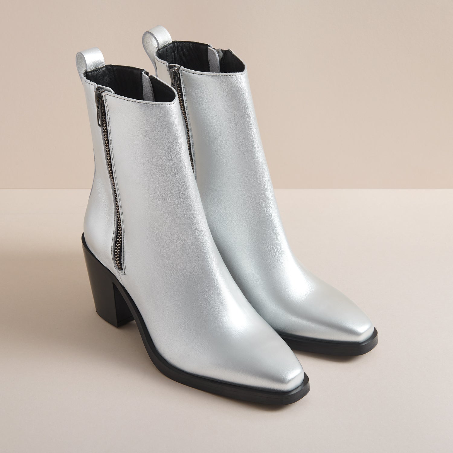 REY WOMENS SILVER METALLIC ZIP BOOT – Hudson London